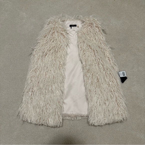 Dex | Jackets & Coats | Nwt Dex Faux Fur Cream Nude Fuzzy Outer Vest ...